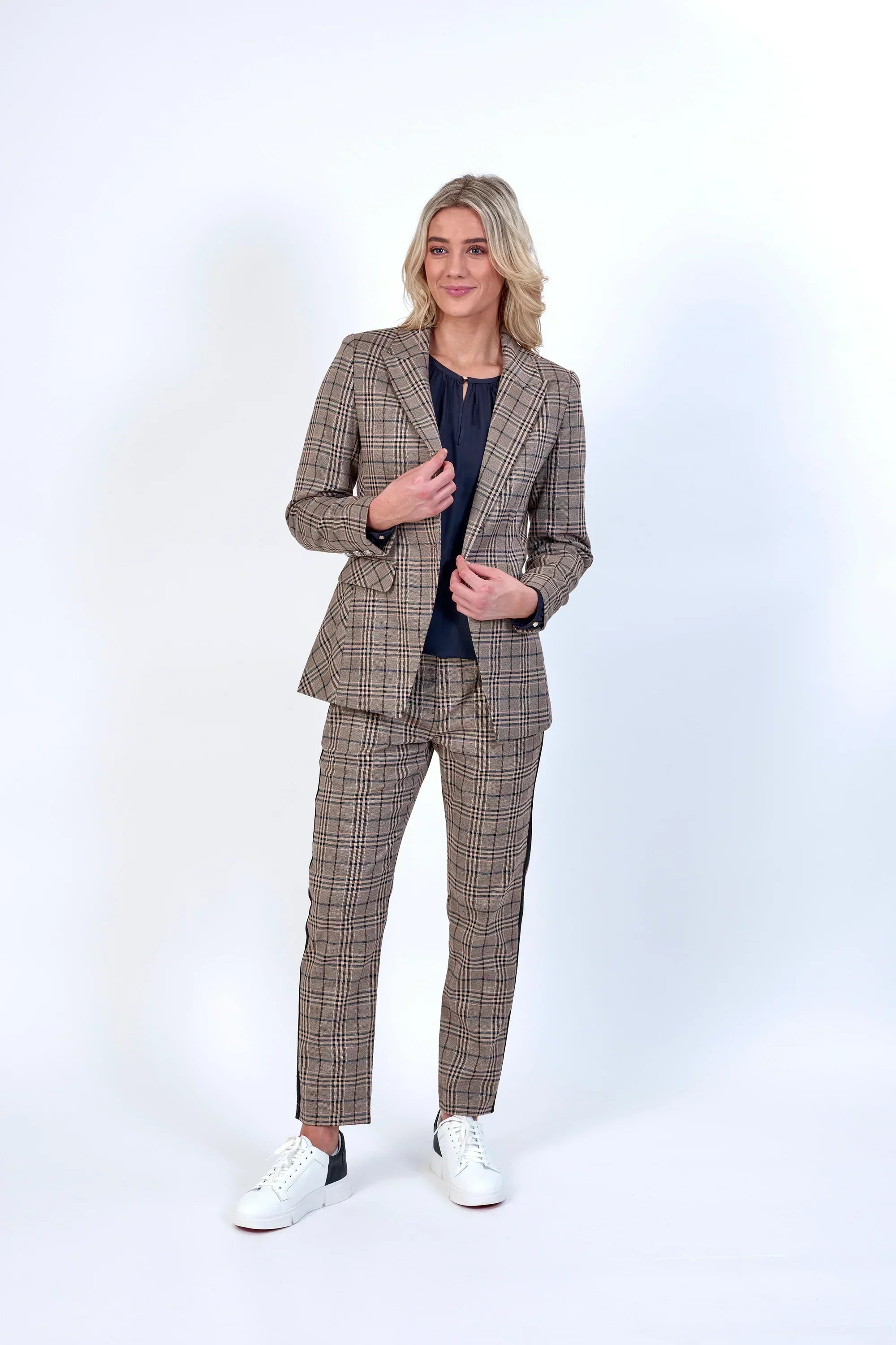 Seasonal Sales: Making the Most of Knewe's Outlet Offers